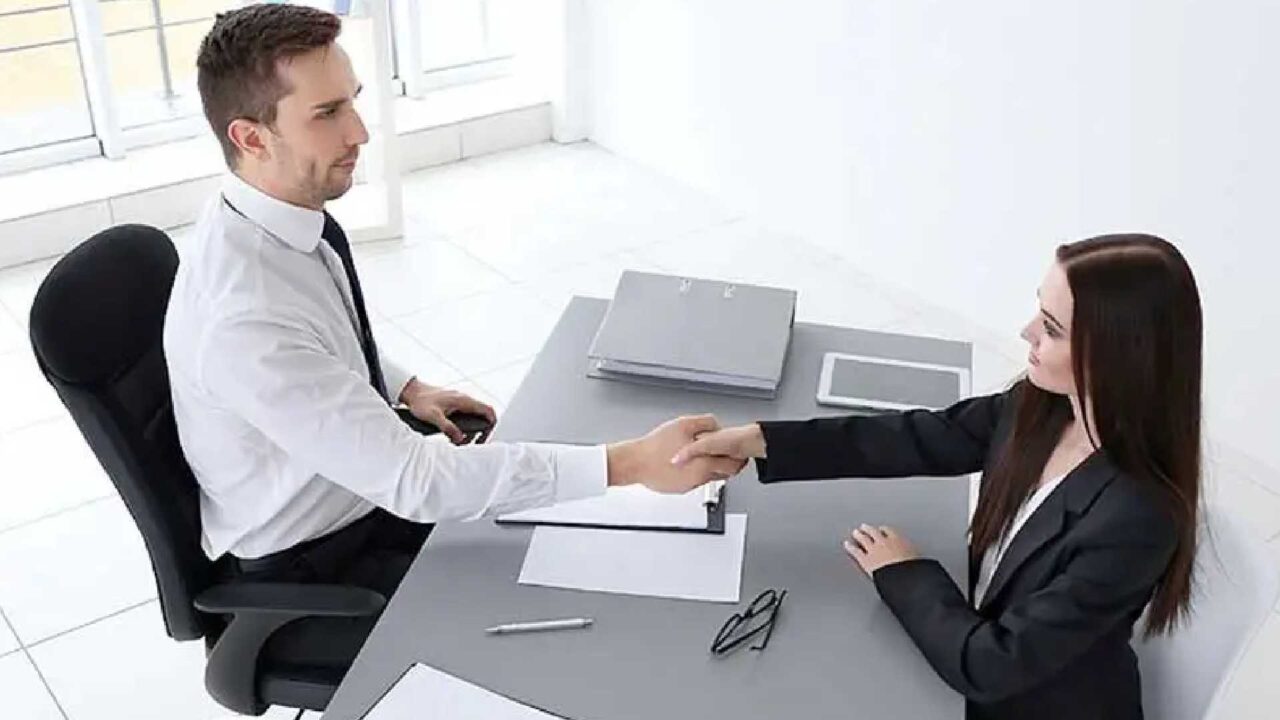 Outplacement | Process & benefits & Choose your Provider